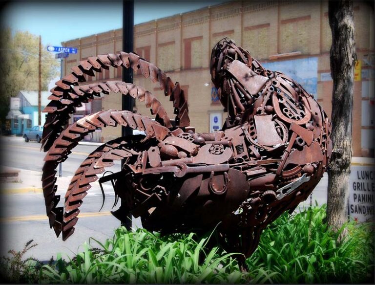 Mike the Headless Chicken—The Rooster That Defied Death - AllThatHistory
